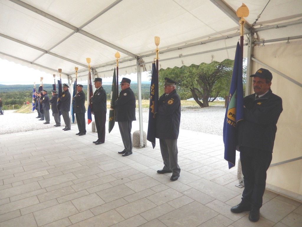 Društvo veteranov SEVER Severne Primorske - VSESLOVENSKO ZBOROVANJE ZA MIR NA CERJU